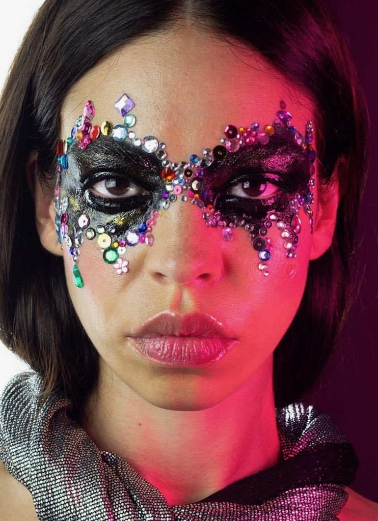 Bosso Beverly Hills Makeup Blog » Bling the Heat: 4 Ways to Glisten up ...